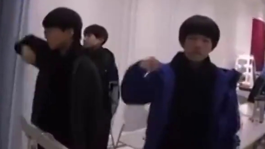 2016湖南卫视跨年演唱会台下彩排花絮:TFBOYS排舞好认真!