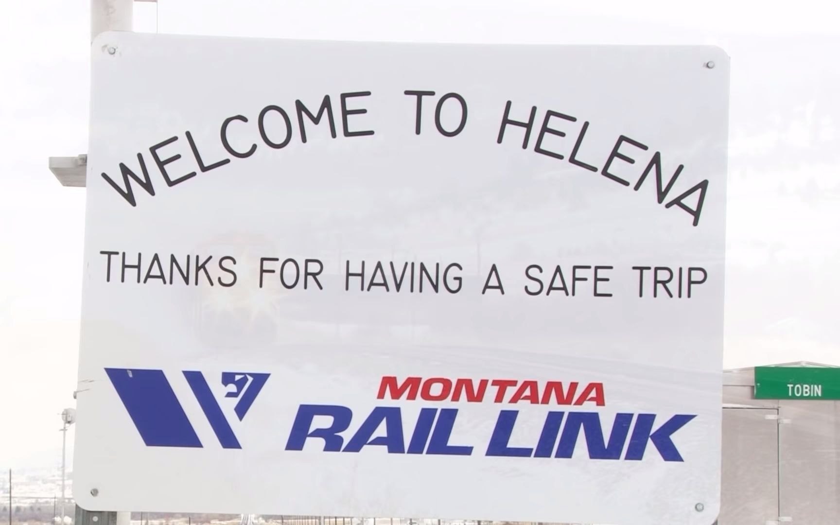 Montana Rail Link Trains Battle Mullan Pass!