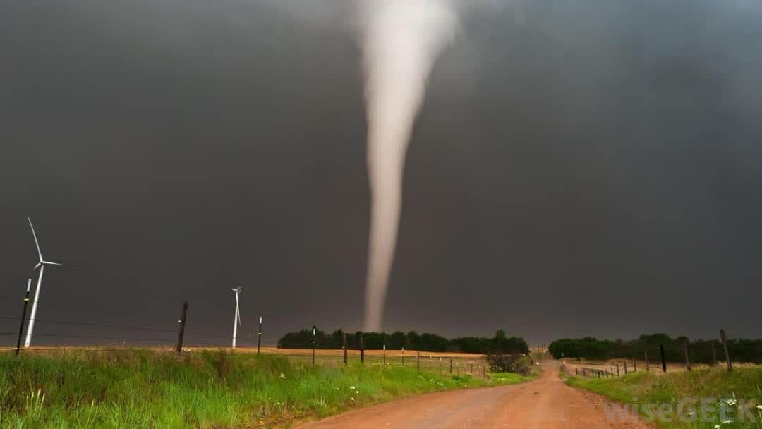 【物理大师高中】生活中的圆周运动一