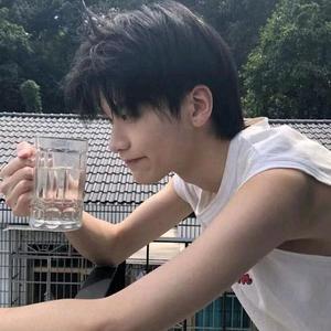 老五 