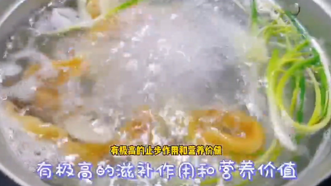 花胶银耳红枣百合的功效与禁忌,花胶百合炖牛奶功效和作用