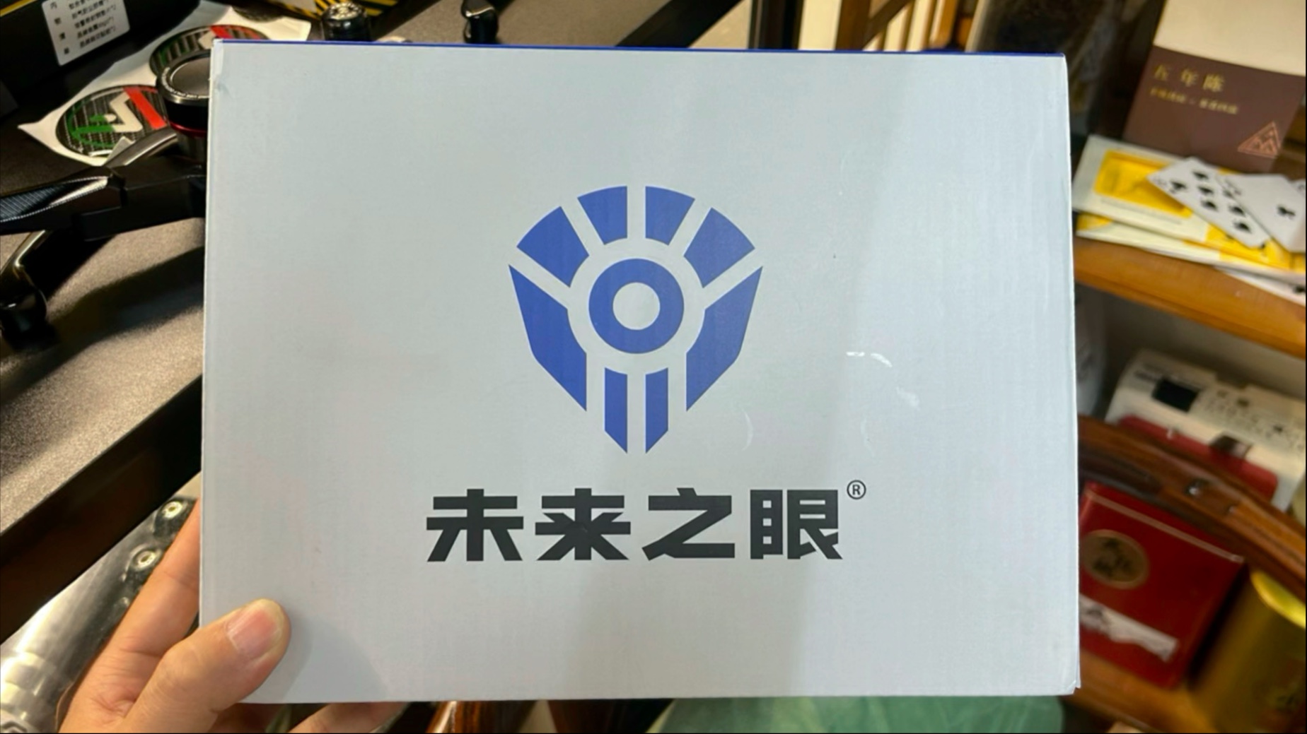 AE4/AE5直上未来之眼大灯 开箱视频介绍