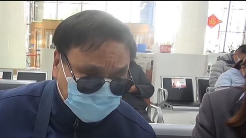 政务大厅提供各种设施,帮助残障人士,更好的办理业务