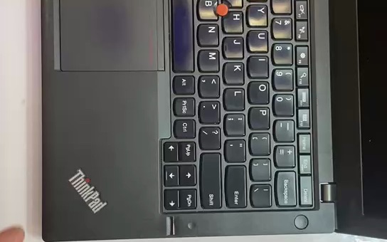 联想X240笔记本拆机升级内存和固态硬盘教程