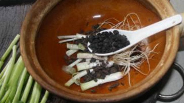 葱豉汤、四豆饮、姜糖水在退烧中各起的作用及温水泡脚辅助退烧
