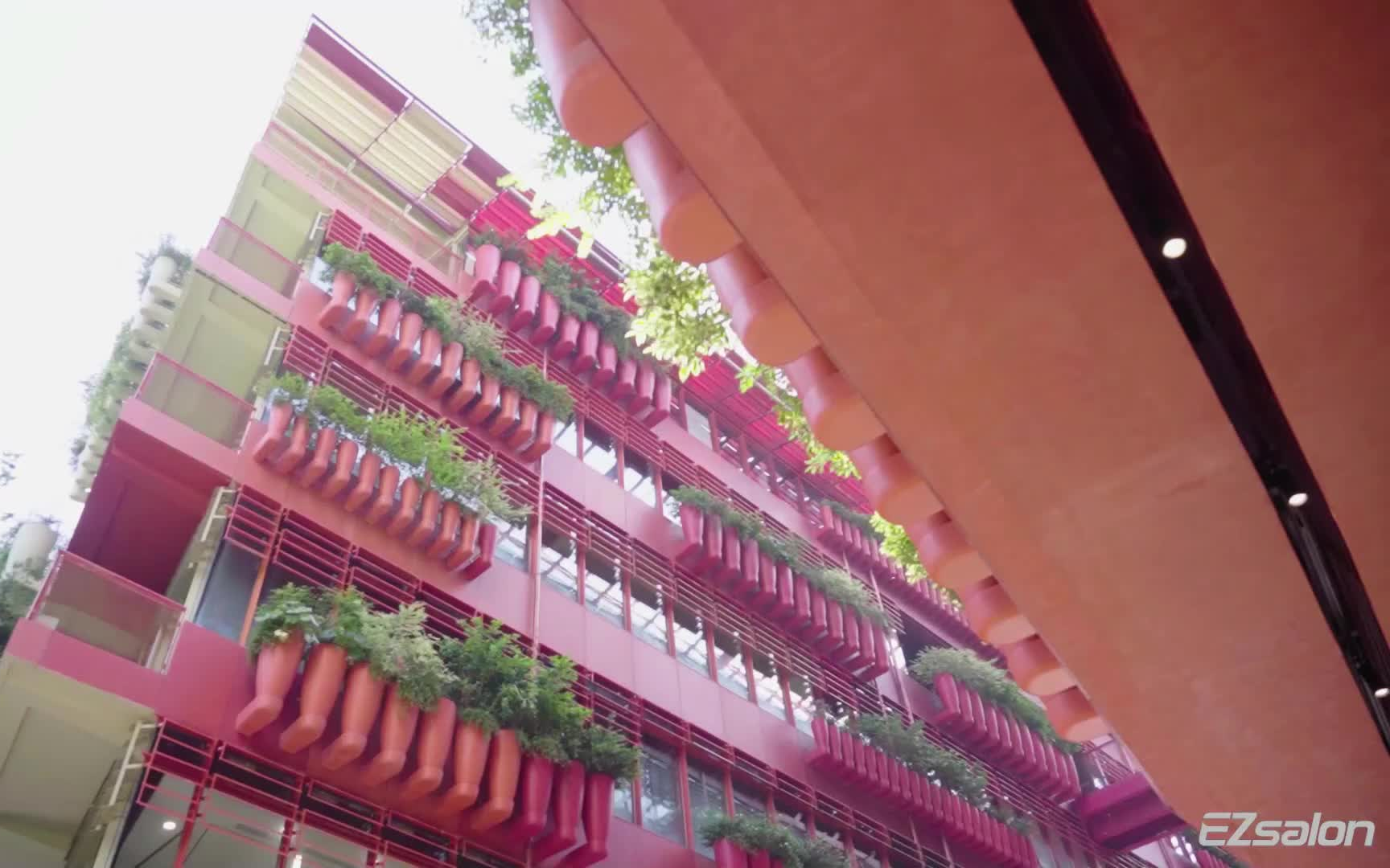 ...新与旧,复古与新潮的多重碰撞,让·努维尔将老上海石库门里弄文化与...