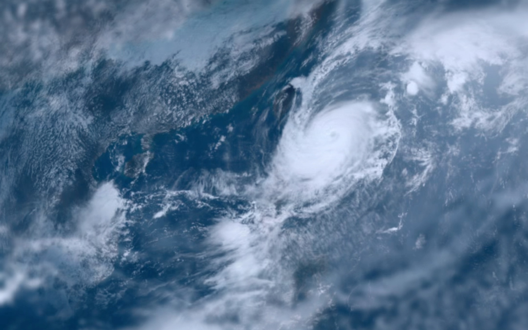 一巅已过!台风小犬已减弱为强台风级,明天还可能重回超强台风并于...