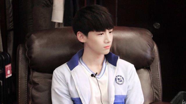 白敬亭放话要暂隐微博 惹粉丝心急后变脸我装的