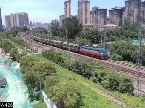 火车视频 夏日陇海线 桃园北路桥机位Z41 7001次 陇海线火车视频42601