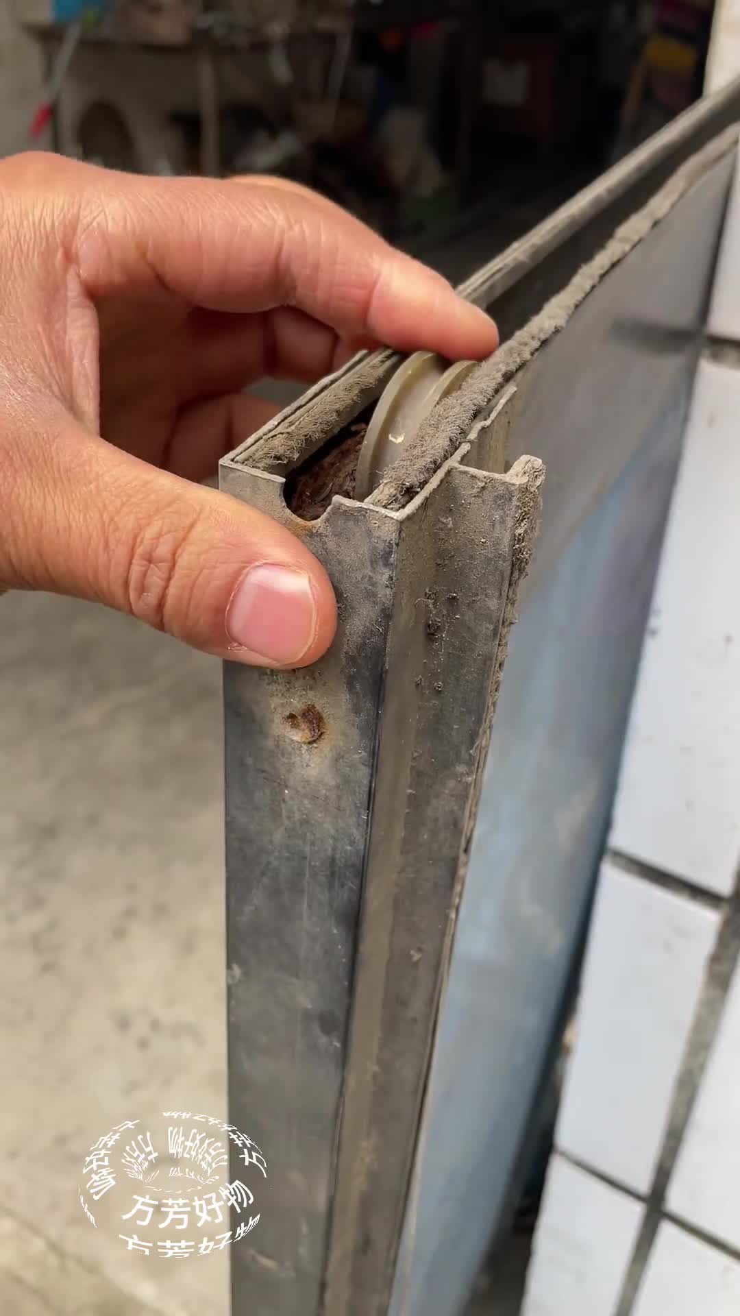 推拉门滑轮 移门滑轮衣橱柜门浴室加重钛合金推拉门下轮轨道滑轮...