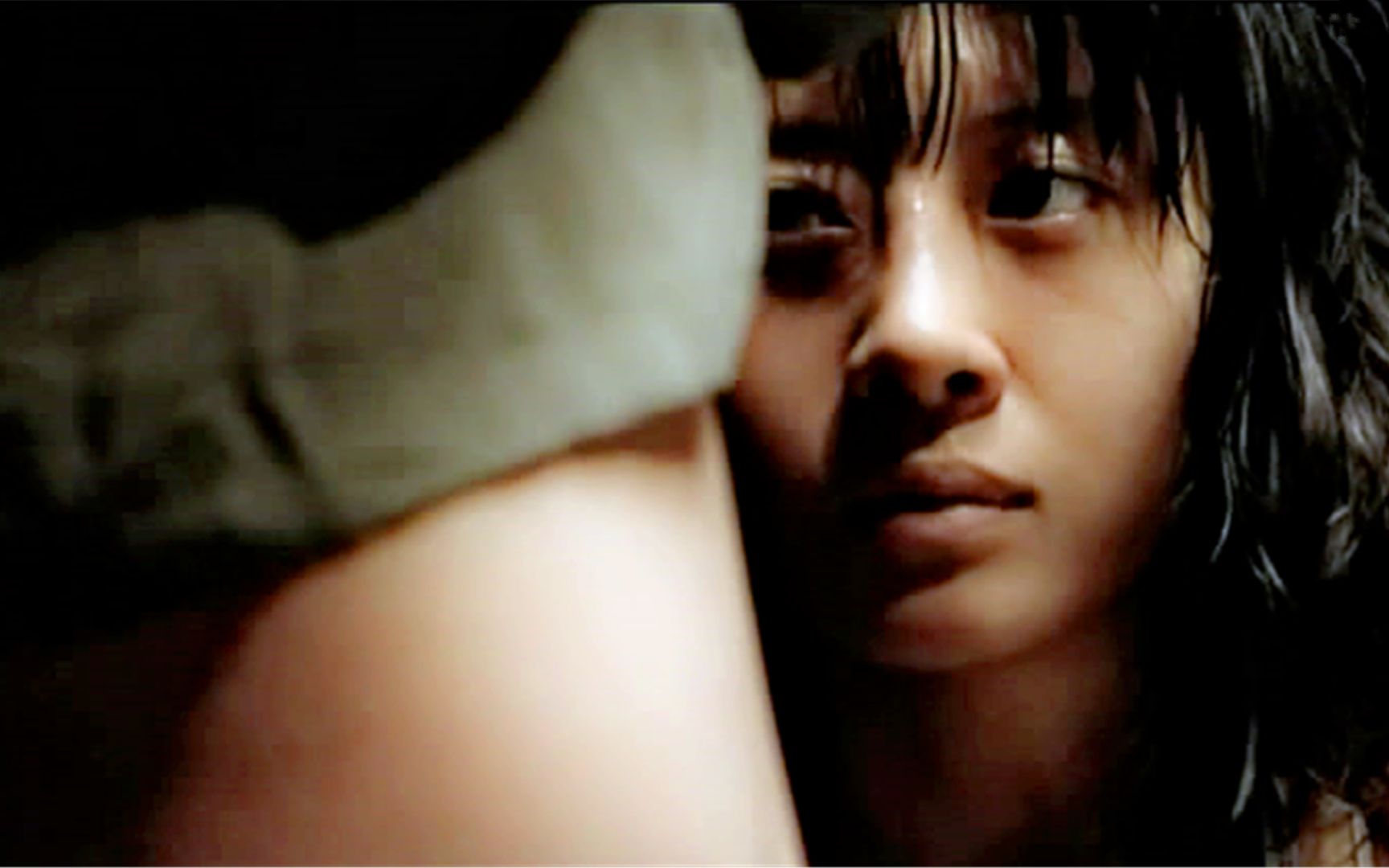 女孩被变态老头囚禁,残忍杀害后做成鸡词料!韩国真实案件改编。