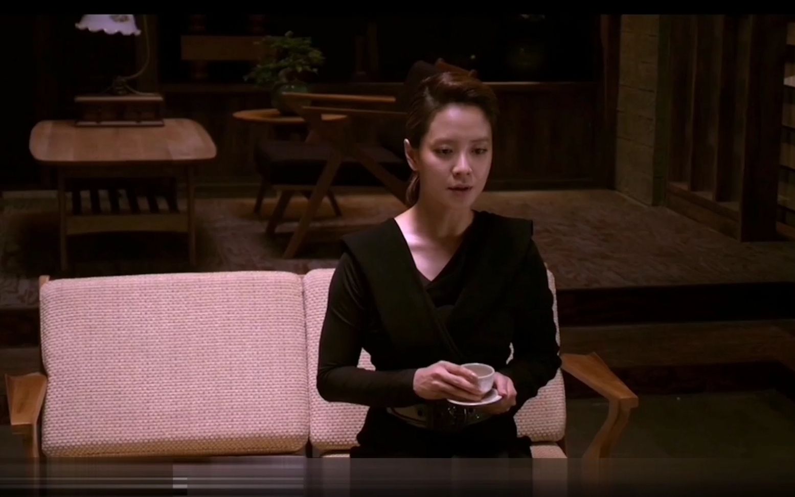 豆瓣9.0分的韩国黑帮电影,一名警察如何被逼成为黑帮老大的故事!