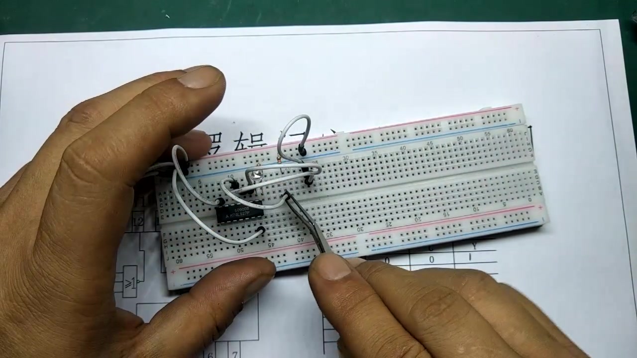 或非门芯片实验74LS27
