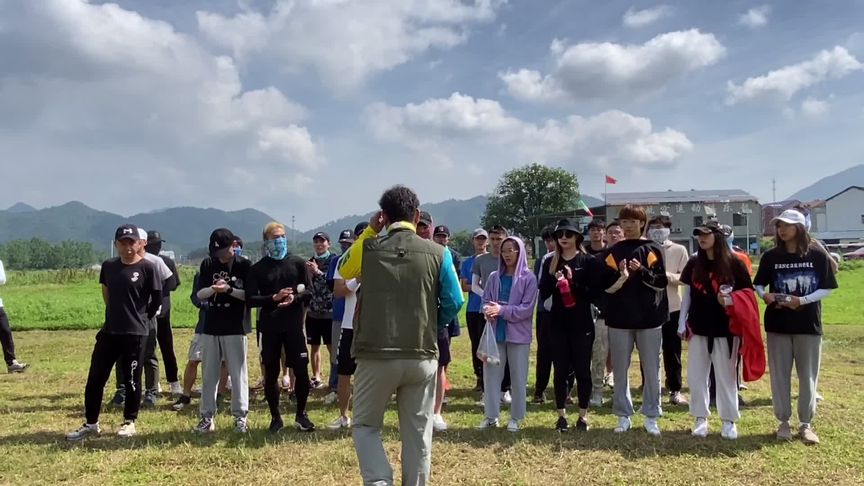 #中国地质大学滑翔伞女飞行员 盘点大学里的神仙课程