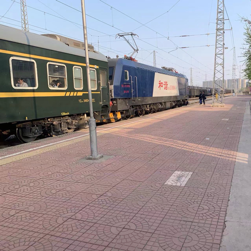 7053由淄博开往泰山 