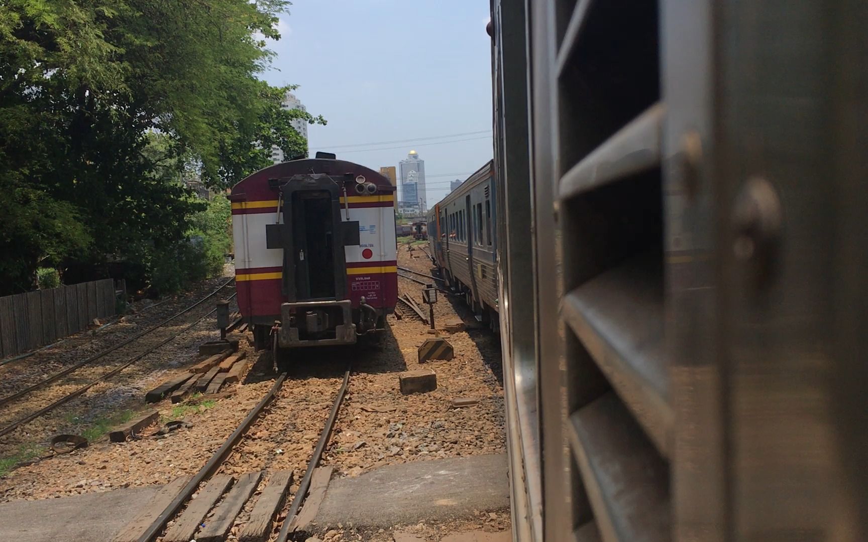 #存档#23#火车进站!第一视角曼谷市郊列车进泰国曼谷华南蓬火车站!