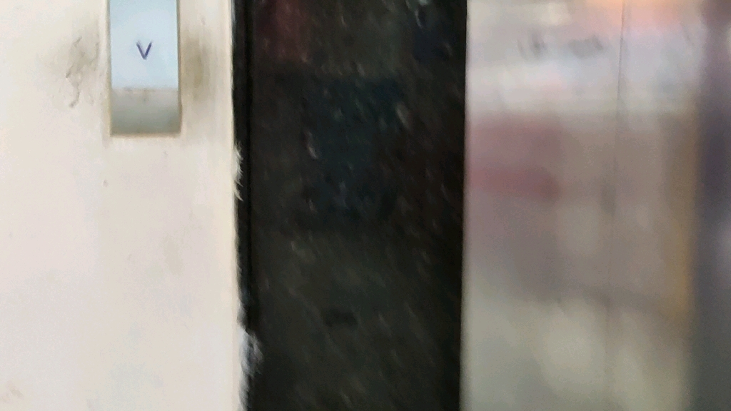 梧州市沃尔玛超市电梯