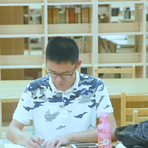 韭溜年的无趣灵魂 