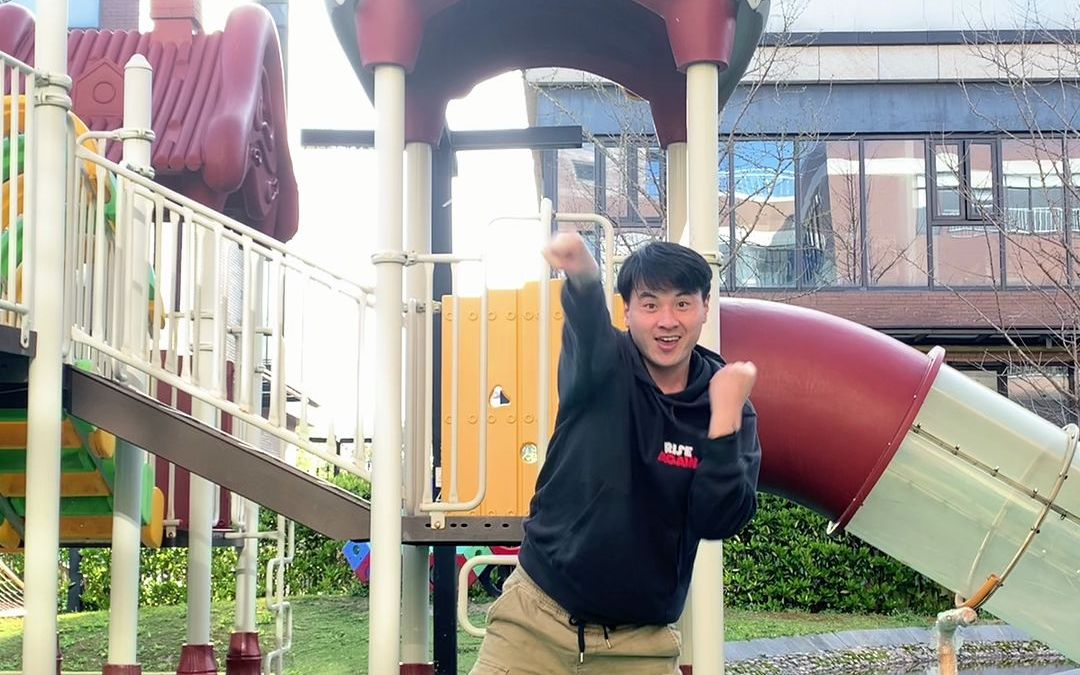 幼儿园律动操《帅帅的小男孩》完整版,