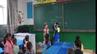 眉县第二实验小学老师组织讲故事组学生活动