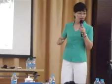 高端会议接待礼仪与主席台倒水服务训练