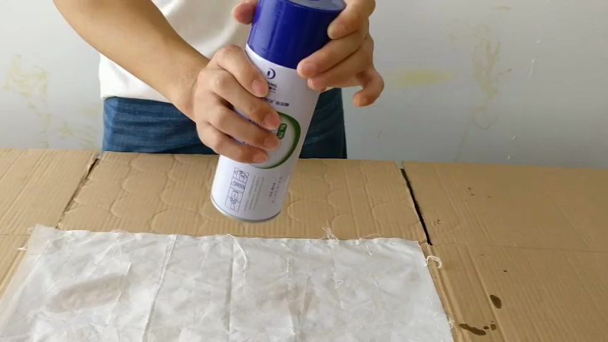 衣服上的油渍怎么除掉,洁尔奇去油污剂(一拍净)一喷就解决