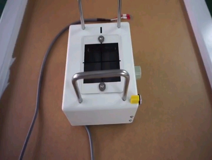 医用X光机的零部件电动束光器,用最小的光拍出清晰的图像