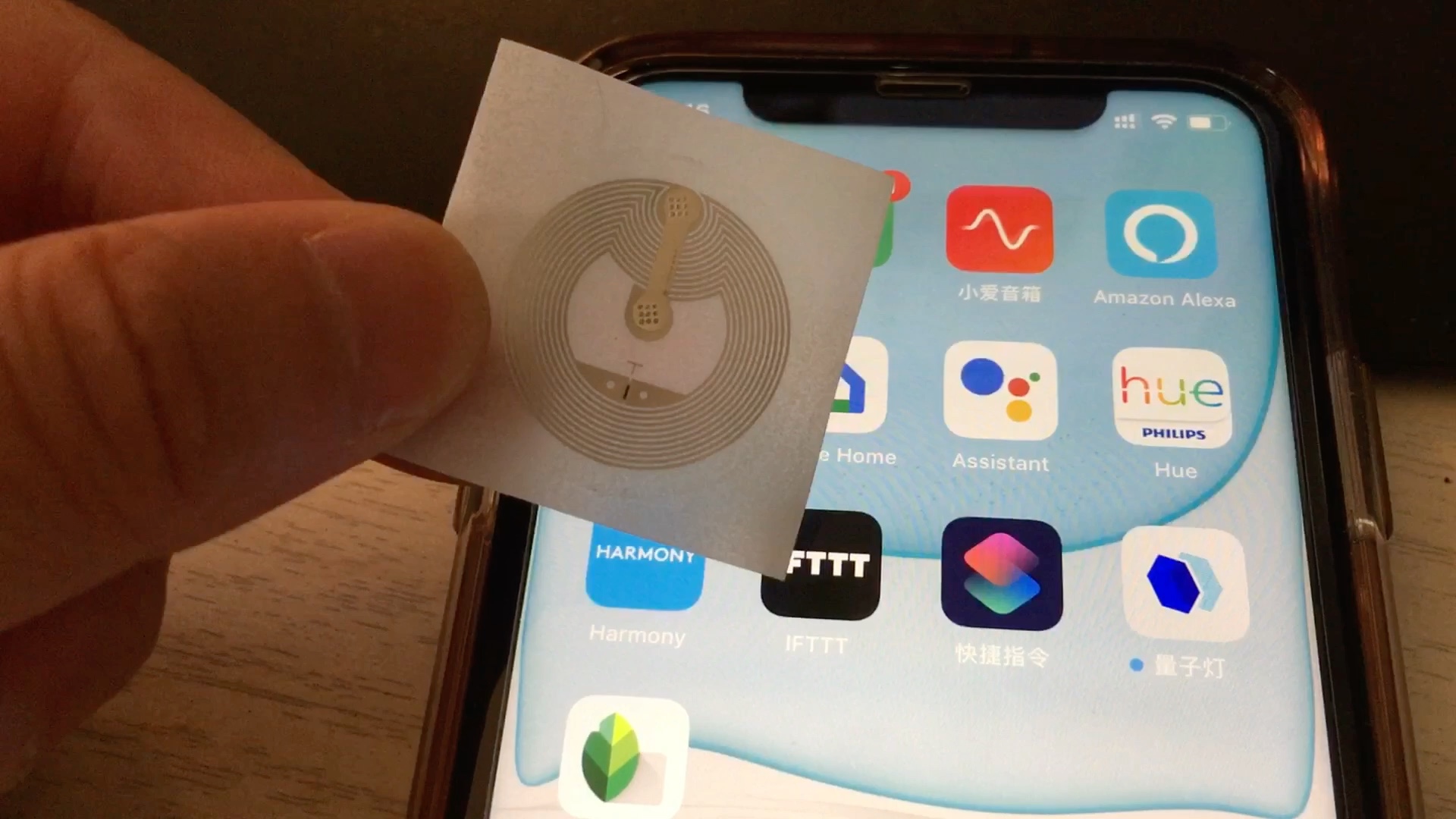 满满科幻感!利用ios13的NFC功能实现碰一下传递声音画面到设备!