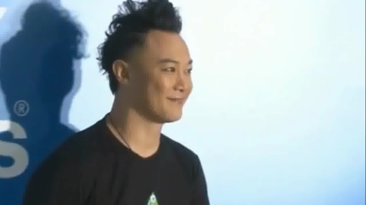 陈奕迅连发9条微博引粉丝猜测 新专辑或是演唱会歌单?