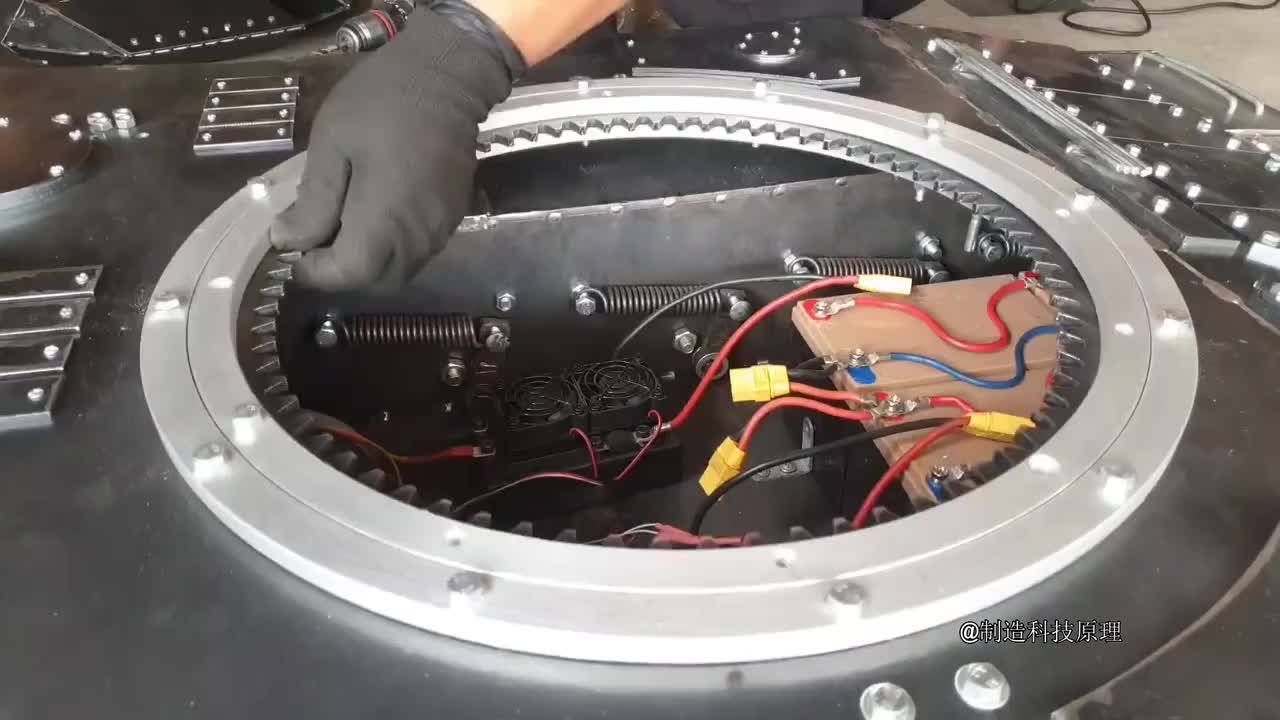 自制坦克 #专业维修 #自制坦克 #机械设备 #离合器 #去毛刺 自制坦克,...