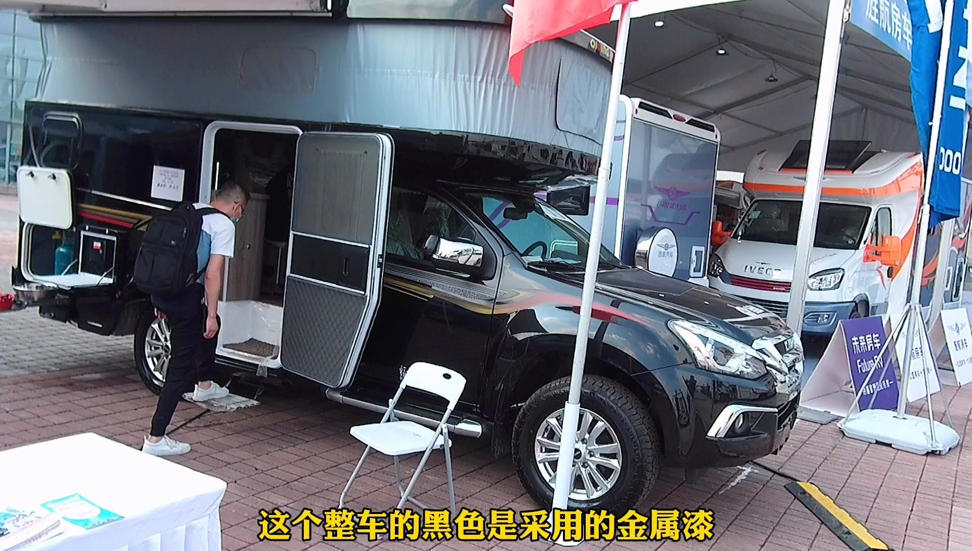 能进地库的五十铃单排皮卡升顶房车,四驱自动挡,老人女士都能开