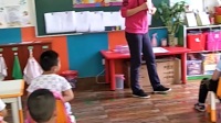 芙蓉幼儿园～六月份礼仪重点课大班《安全标志》