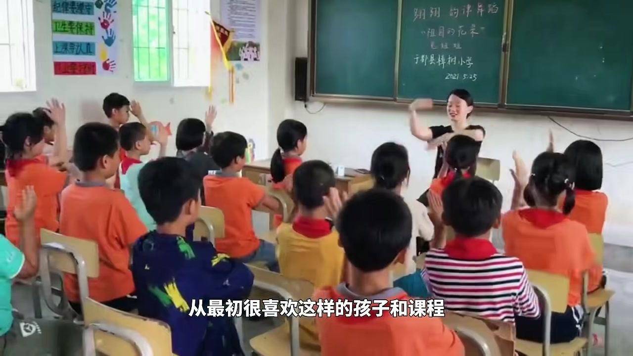 从大山深处到雪域高原,从三个人到两千多名志愿者,翗翗助学服务中心...