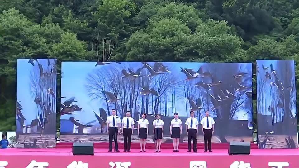 梅方村群众文化活动丰富多彩,演出精彩纷呈