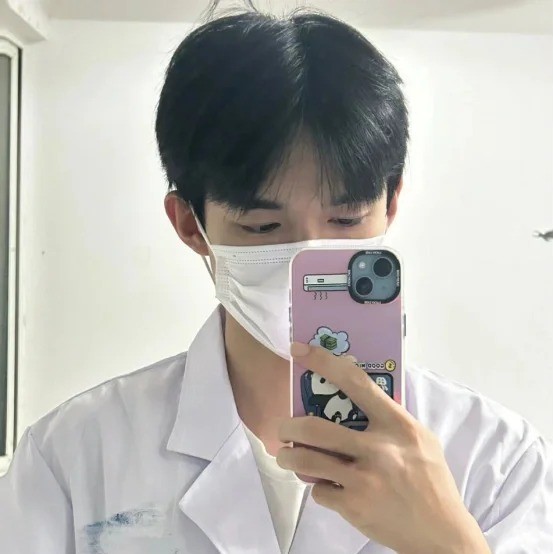 在逃药企打工人 