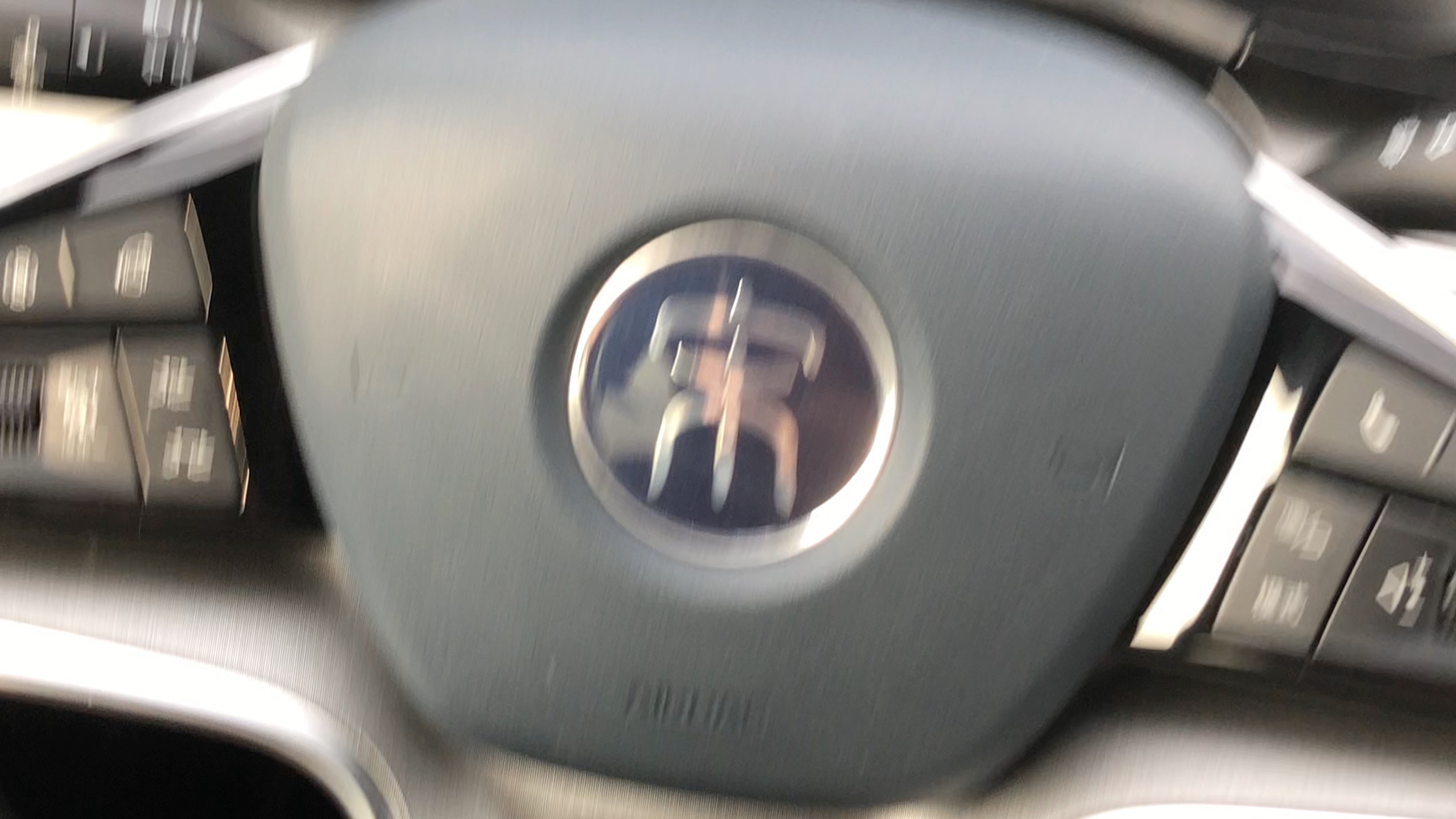 比亚迪宋plus ev自适应巡航以后堵车时候就可以不用那么心烦了!