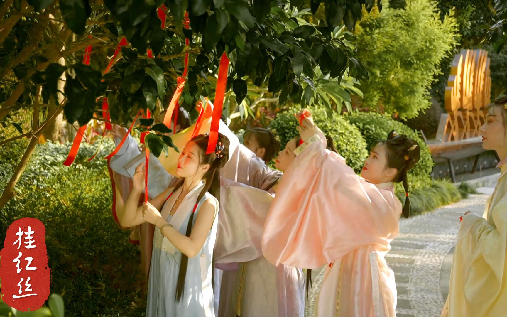 这是我们中国的传统服饰,是中国的传统七夕乞巧节!‖汉服群像