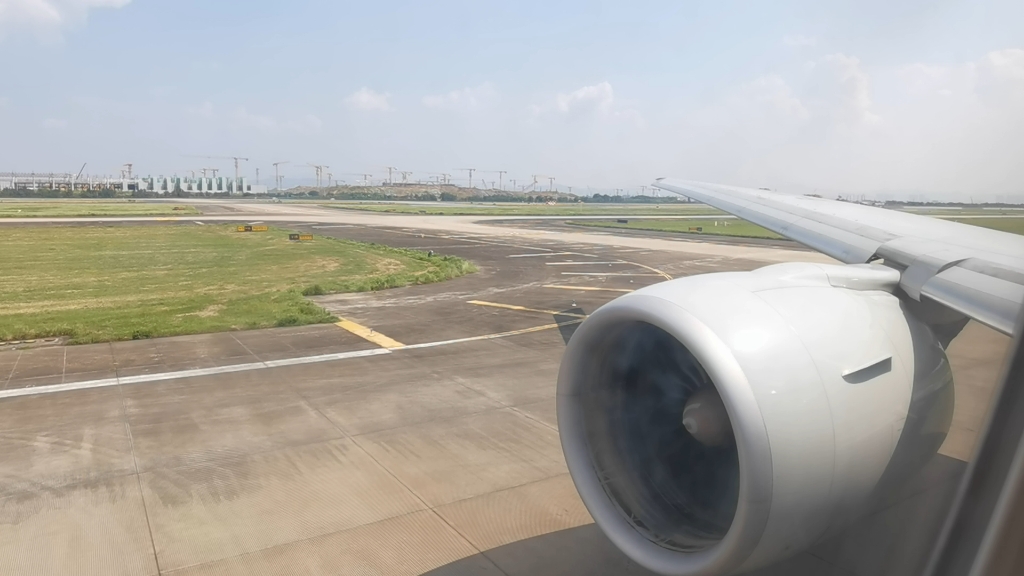 国航波音77W #G音暴力短距起飞+大力爬升