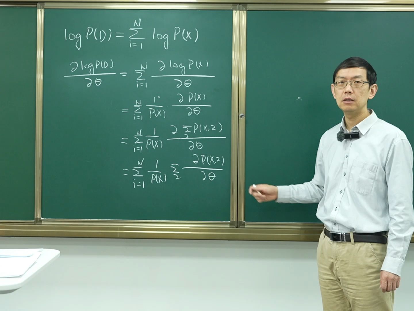 ...课程 第十八章 - 2节】离散隐变量神经网络模型-具有隐变量的词袋模型