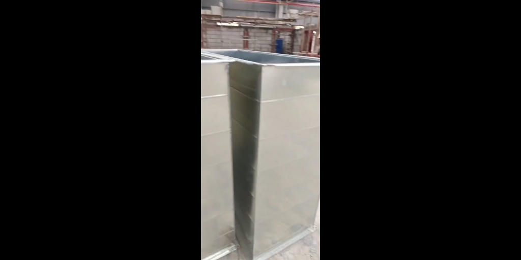 通风管道安装收尾中