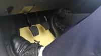 开自动挡车, N挡挂D挡需要踩刹车吗? 老司机都不一定知道