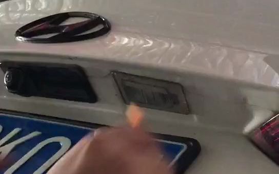 现代领动专用牌照灯安装演示