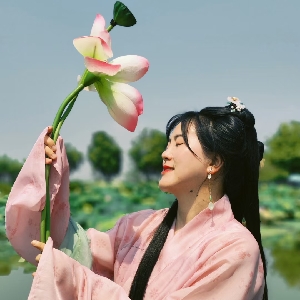 清菱子 