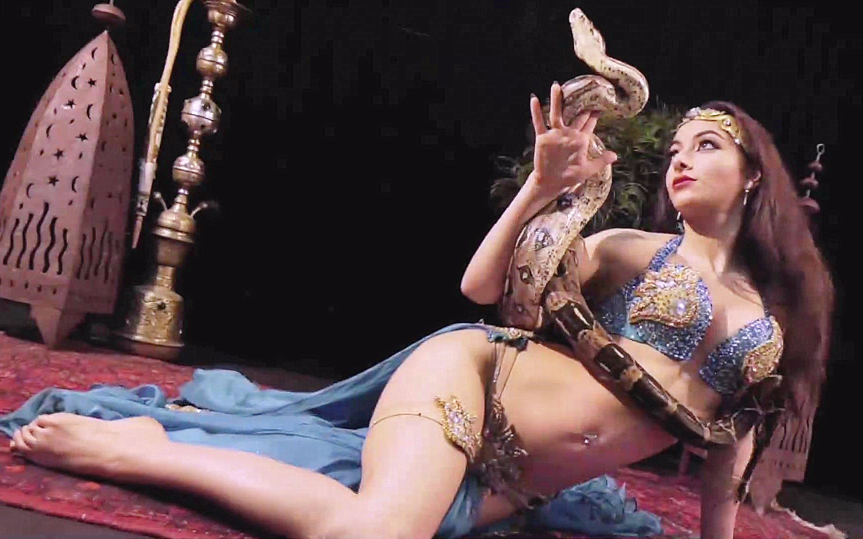 【妖娆曼妙肚皮舞】蛇舞(179) Snake Charming