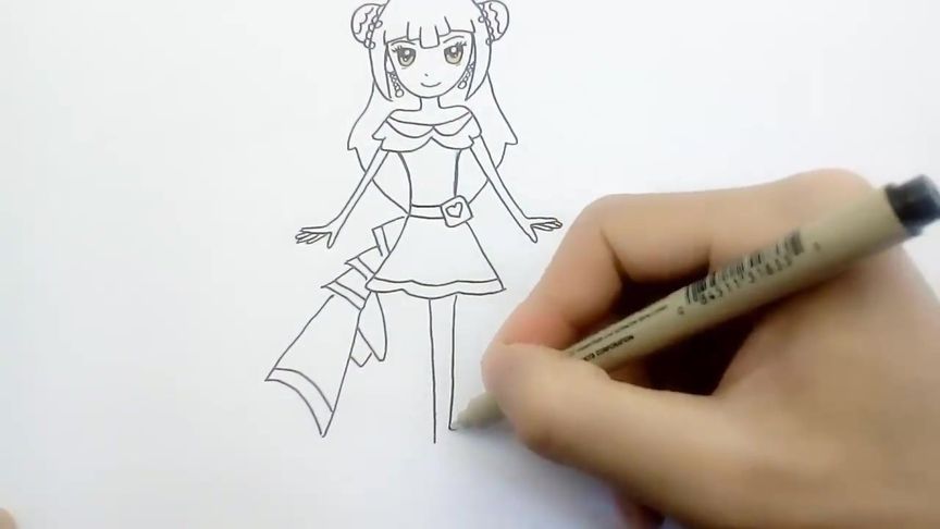 简单好看的叶罗丽精灵梦齐娜简笔画,画法简单易学,同学们都喜欢