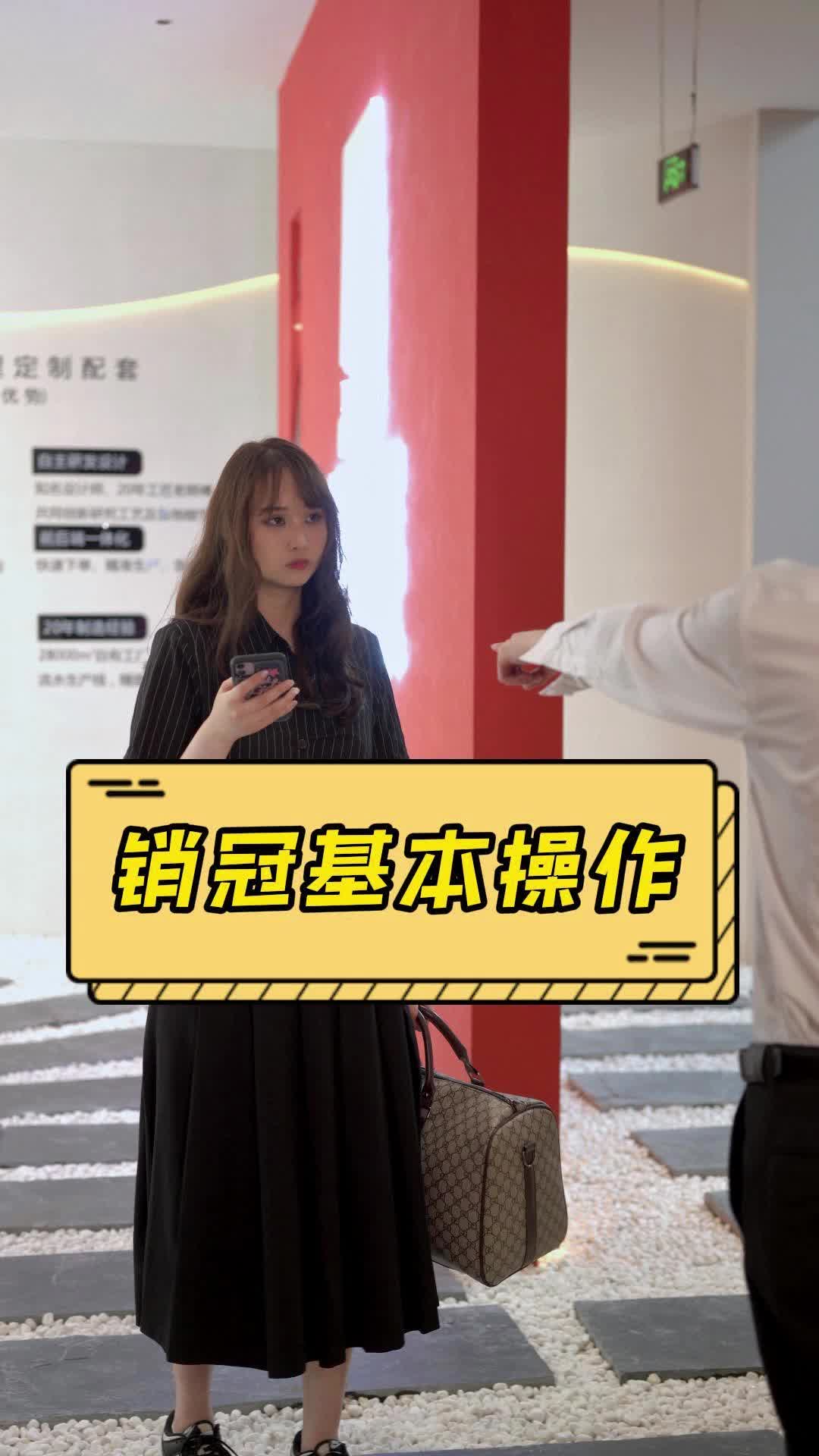 ...提供实木板、颗粒板、高光板等多种板材;满足全屋定制和衣柜制作...