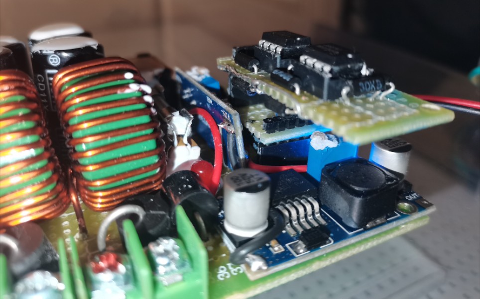 工艺纪录 || 团队自研电池寿命测试仪