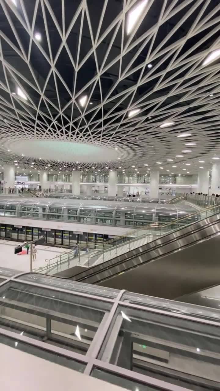 地铁界的颜值巅峰,超豪超有颜