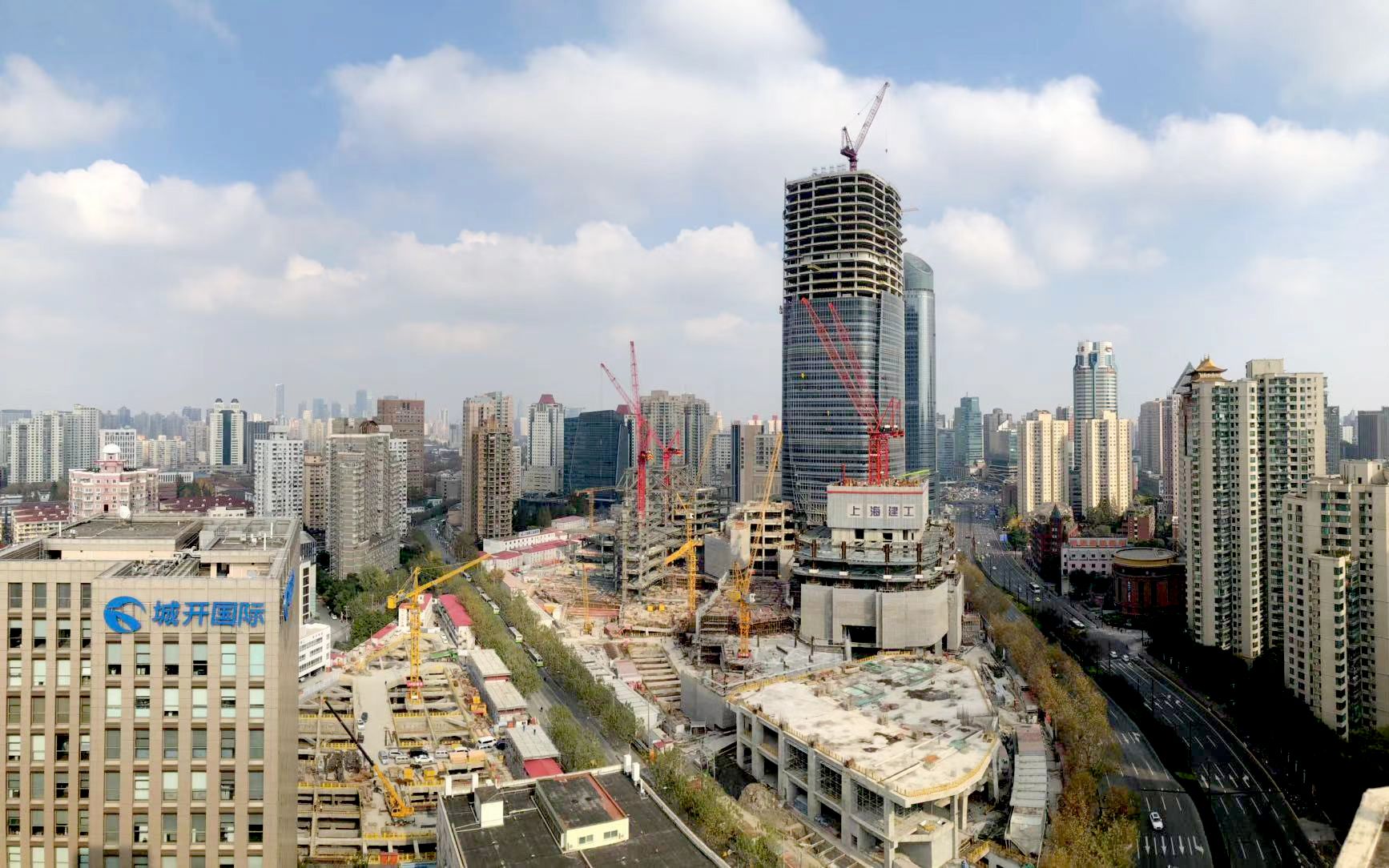 堪称宇宙级的商业气场,上海市中心黄金地段,在建商业旗舰啥样了,全在...