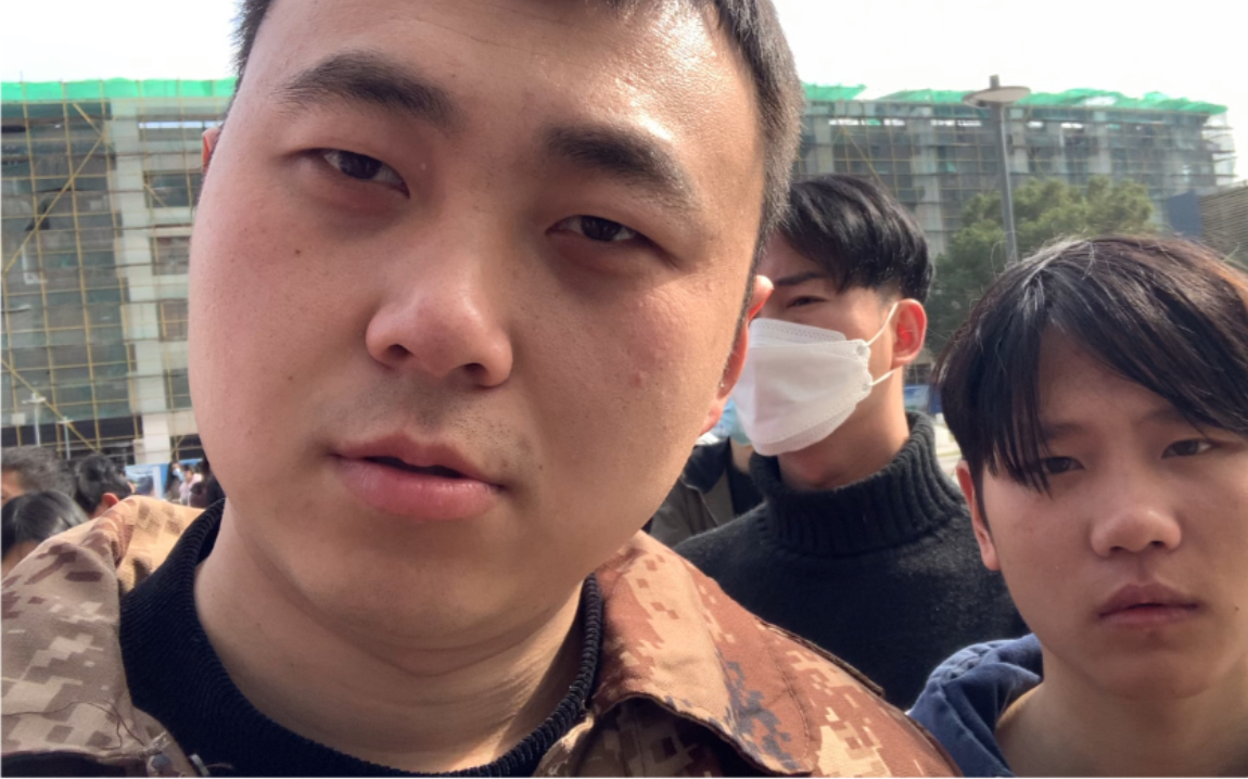 今天面试横店特约演员选拔,台词过关,无实物表演有点难,没想到搁这也...